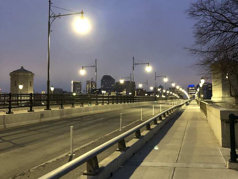 Anello del fiume Charles da Cambridge via Anderson Memorial Bridge ...