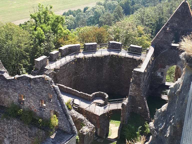 Burgruine Schaunberg: Wanderungen und Rundwege | komoot