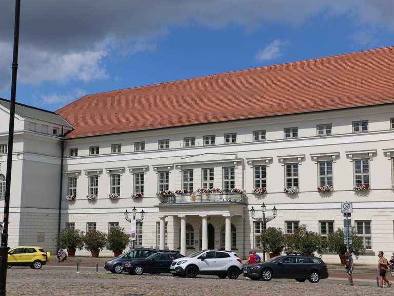 Rathaus Wismar: Wanderungen und Rundwege | komoot