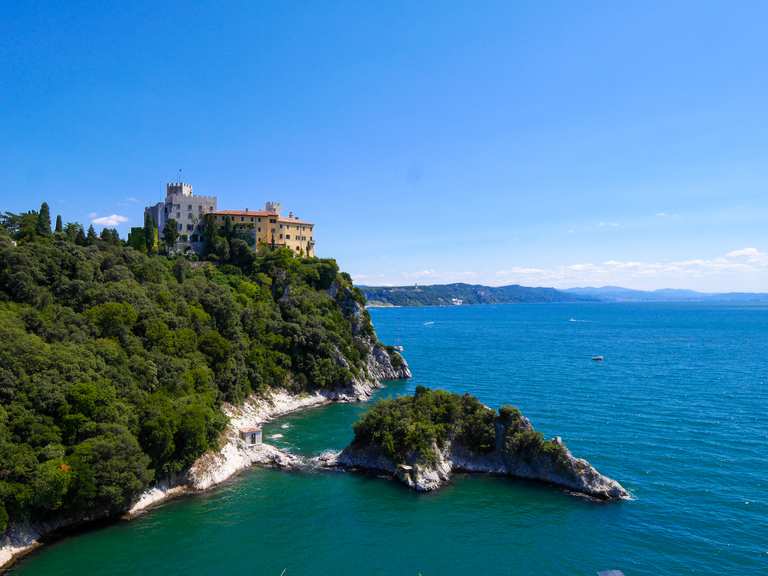 Castello di Duino / Devinski grad: Wanderungen und Rundwege | komoot