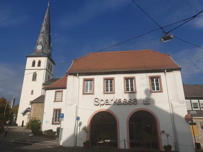 Altes Rathaus –Mainz/Finthen 🚴‍♂️: Rennradfahren und Rennradtouren | komoot