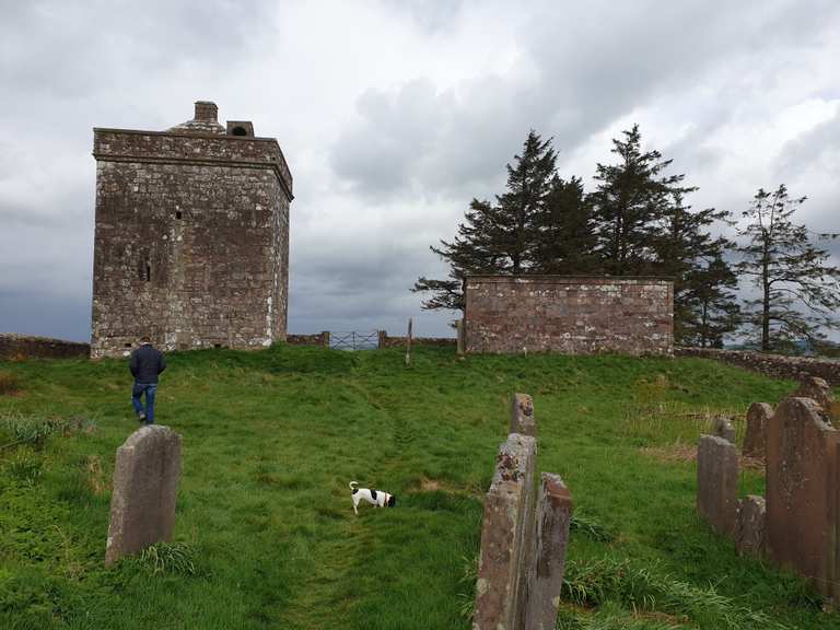 Hoddom Castle – Repentance Tower loop from Brydekirk | hike | Komoot