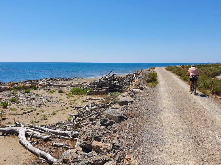Bike path in the delta mouth of the Ombrone River Cycle Routes and Map ...