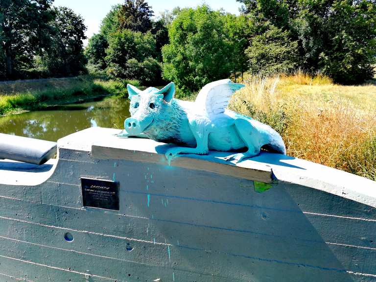 Alter Flugplatz Bonames mit Towercafé - Cycle Routes and Map | Komoot