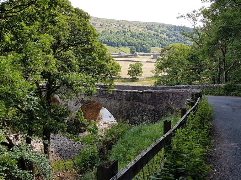 Tan Hill Inn & Gunnerside loop from Grinton — Yorkshire Dales National ...