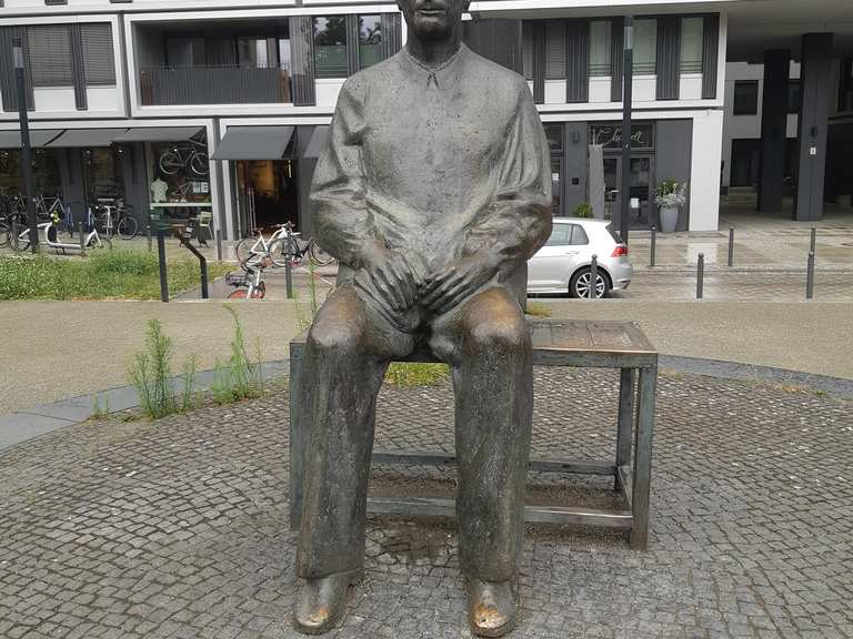 Bertolt-Brecht-Platz: Wanderungen und Rundwege | komoot