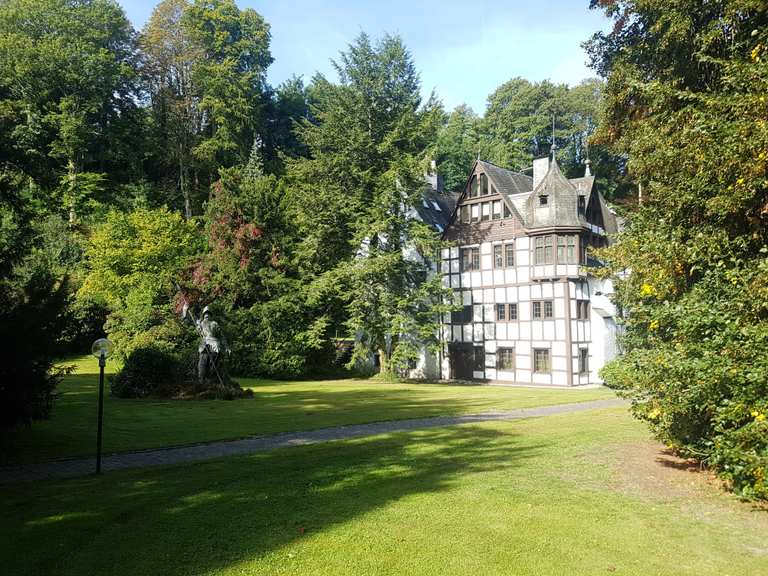 Blick auf Schloss Caspersbroich: Wanderungen und Rundwege | komoot