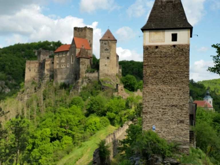 Burg Hardegg Routes for Walking and Hiking | Komoot