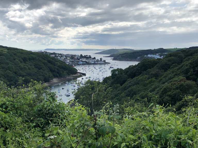 Fowey Hall Walk loop with the Bodinnick and Polruan ferries — Cornwall ...