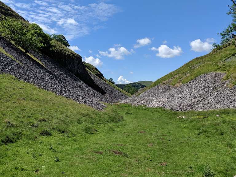 Hill Castles Scar, Conistone & the River Wharfe loop from Grassington ...