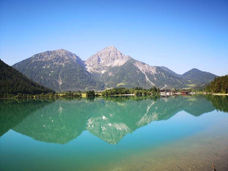 Blick über den See – Heiterwanger See Runde von Heiterwang | Wanderung ...