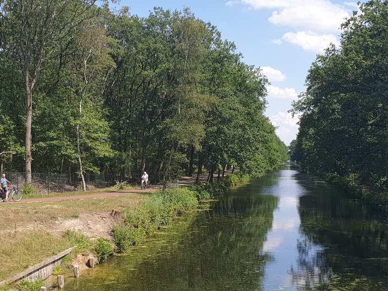 Mooi fietspad langs het water fietsroutes en kaart | Komoot