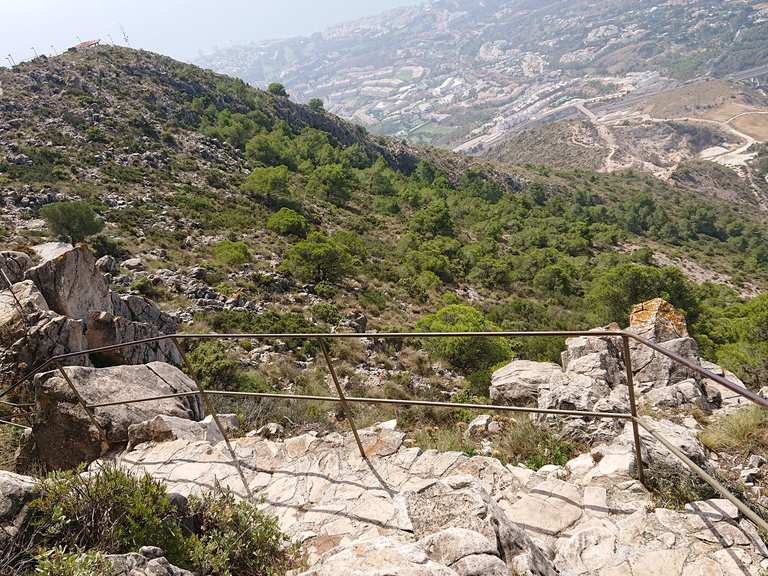 Monte Calamorro: Wanderungen und Rundwege | komoot