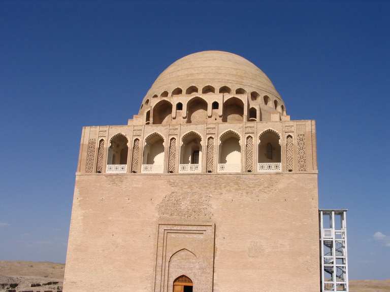 Soltan Sanjar Mausoleum wandelroutes en hikes | Komoot