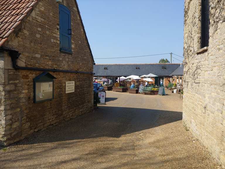 The Rural Shopping Yard at Castle Ashby Routes for Walking and Hiking ...
