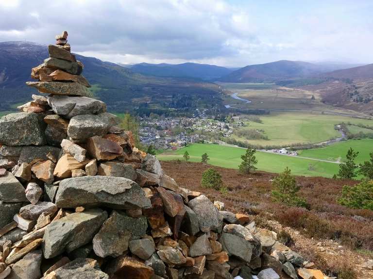 Braemar Castle & Creag Choinnich loop from Braemar — Cairngorms ...