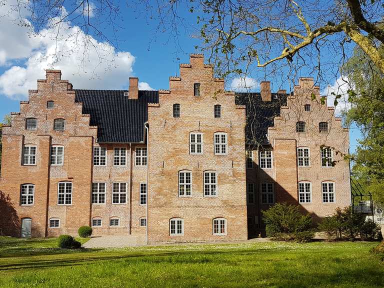 Schloss Hagen Probsteierhagen - Cycle Routes and Map | Komoot