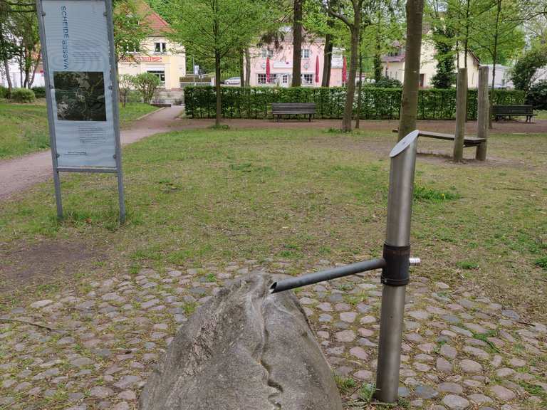 Piedra de la divisoria de aguas de Wandlitz: Rutas de senderismo y ...