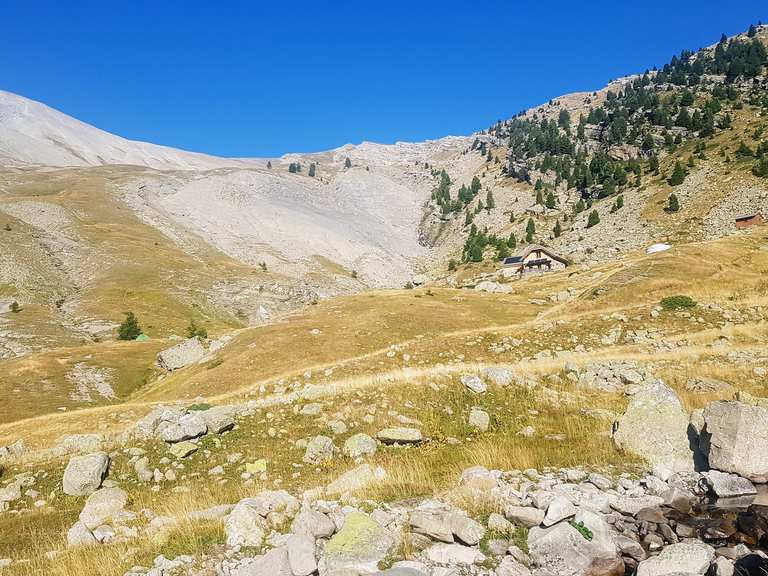 Refuge de l'Estrop et le sommet de la Basse en boucle – Réserve ...