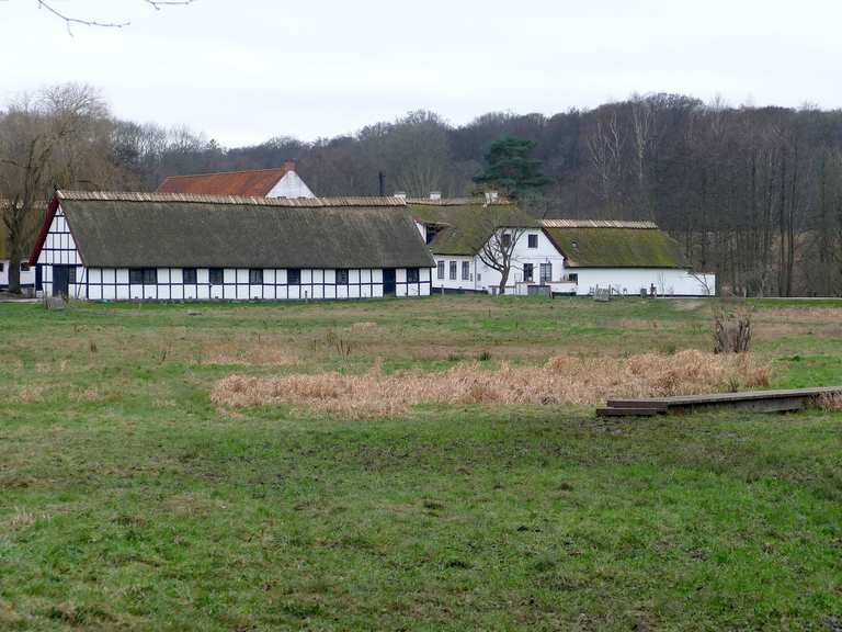 Esrom Kloster & Møllegård: Wanderungen und Rundwege | komoot