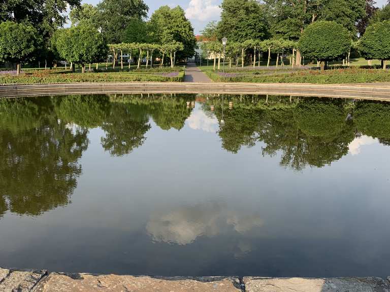 Schlosspark: Wanderungen und Rundwege | komoot