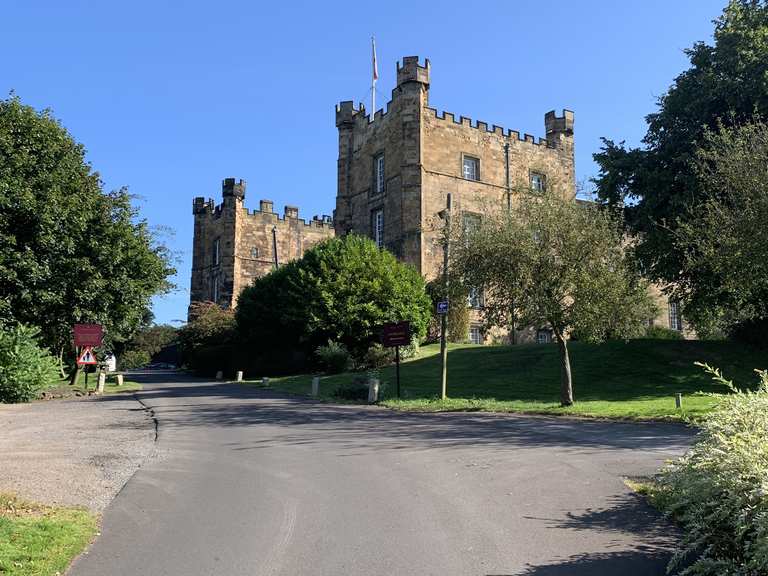Lumley Castle - County Durham, England | Hiking Tips & Photos | Komoot