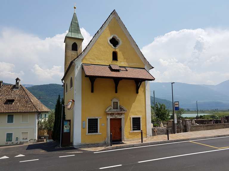Blick runter zum Kalterer See – Marktplatz Kaltern Itinerario ad anello ...