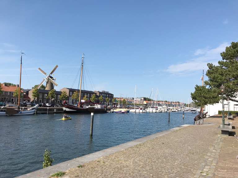 Centrum van Hellevoetsluis - wiellerroutes en kaart | Komoot