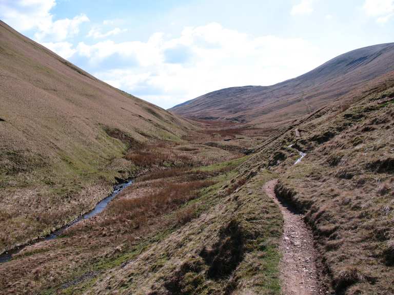 The Howgill Fells and Bowderdale loop — Yorkshire Dales National Park ...