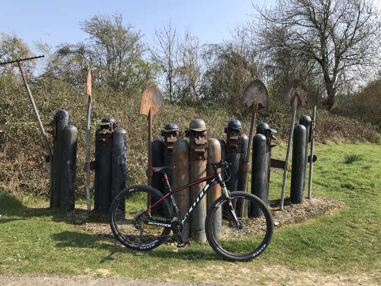 Chichester Road Gang Sculptures on Centurion's Way - Cycle Routes and ...