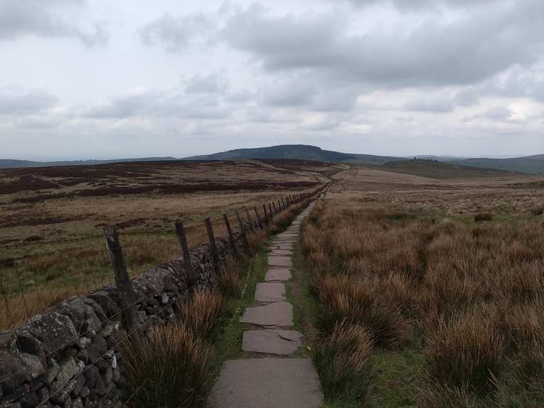 Shutlingsloe Routes for Walking and Hiking | Komoot