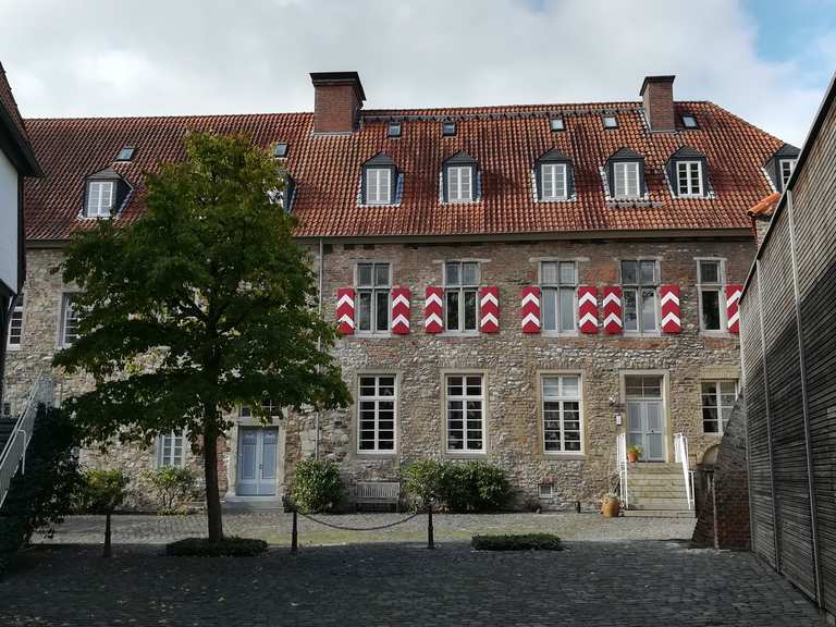 Burg Angermund : Radtouren und Radwege | komoot