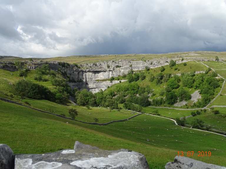 Malham Cove Climb - Road Cycle Routes and Map | Komoot