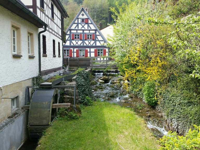 Fachwerkdorf Frankendorf: Wanderungen und Rundwege | komoot