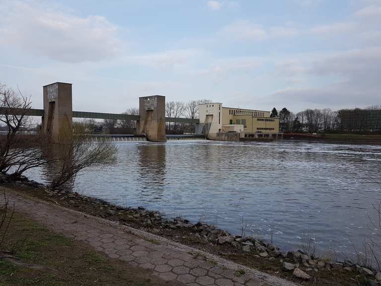 Eddersheimer Schleuse mit Gaststätte Mönchhof : Radtouren und Radwege ...