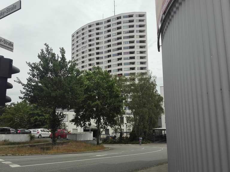 Alvar Aalto Hochhaus Bremen Neue Vahr - Itinéraires vélo et carte | Komoot