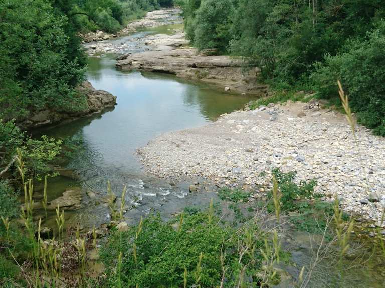 Sehr schöner Weg am Fluss entlang Mountain Bike Trails & Tracks | Komoot