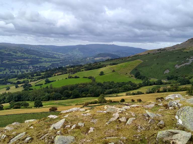 Pen Cerrig Calch – Crug Hywel (Table Mountain) Loop from Crickhowell ...