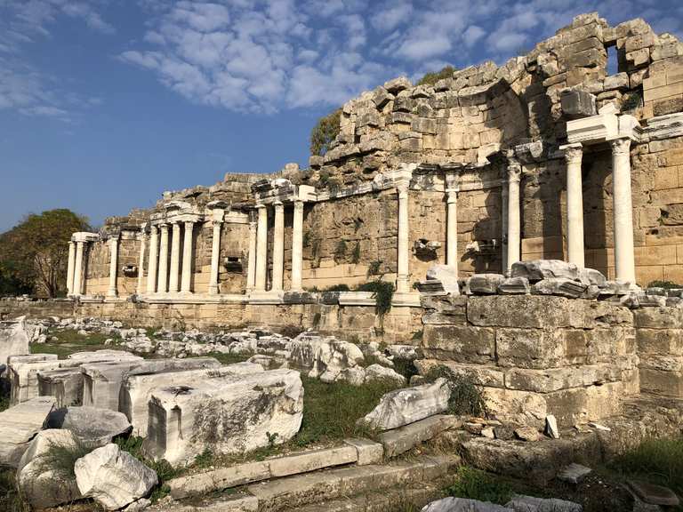 Side - Römisches Theater in der Altstadt: Wanderungen und Rundwege | komoot