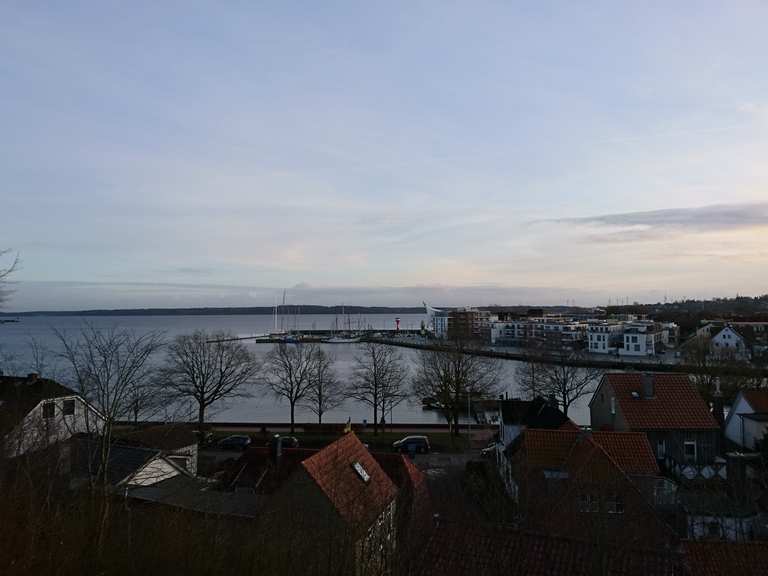 Borby Aussichtspunkt: Wanderungen und Rundwege | komoot