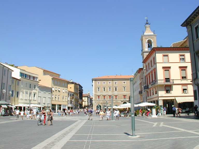 Between the promenade and the historic center of Rimini – loop tour ...