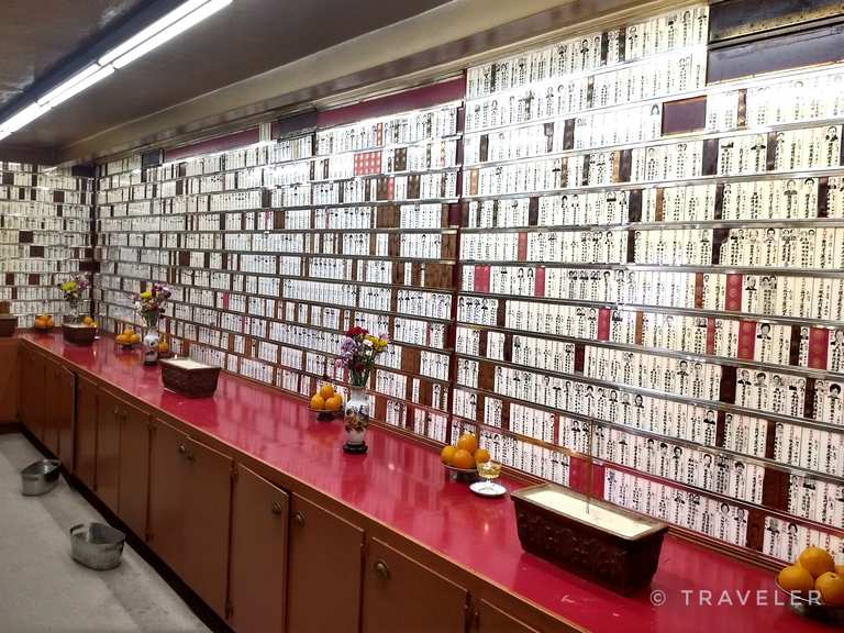 Quong Ming Jade Emperor Palace ⛩️ & Chinatown Public Library ...