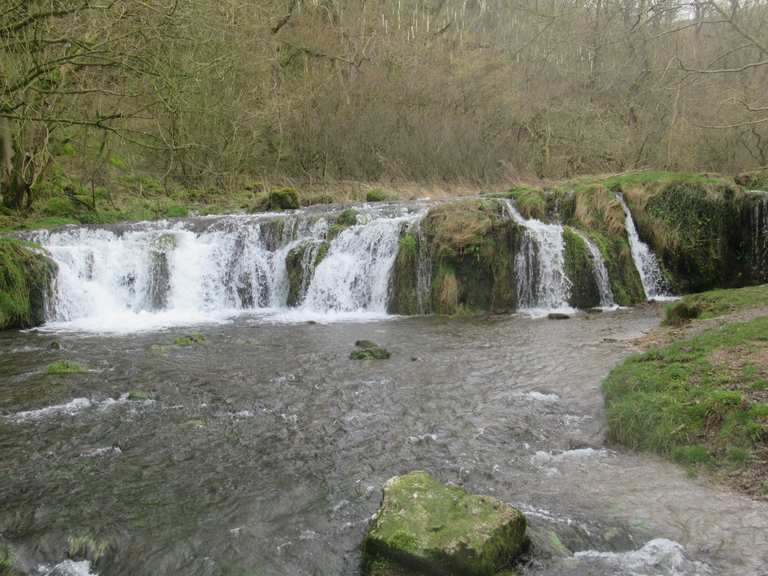Lathkill Dale Routes for Walking and Hiking | Komoot