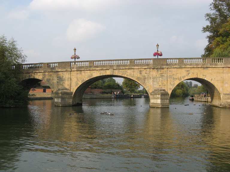 Wallingford Bridge Routes for Walking and Hiking | Komoot