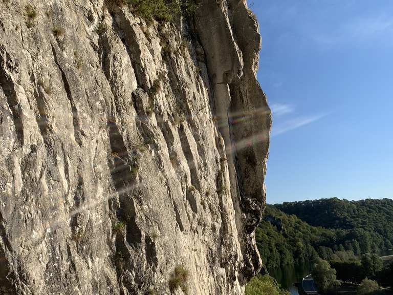 Rochers de Freyr le long de la Meuse wandelroutes en hikes | Komoot