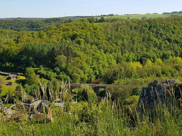 Panorama sur la vallée de la Lesse - Cycle Routes and Map | Komoot