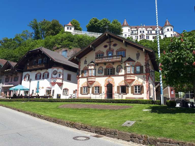 Marktplatz Neubeuern: Wanderungen und Rundwege | komoot