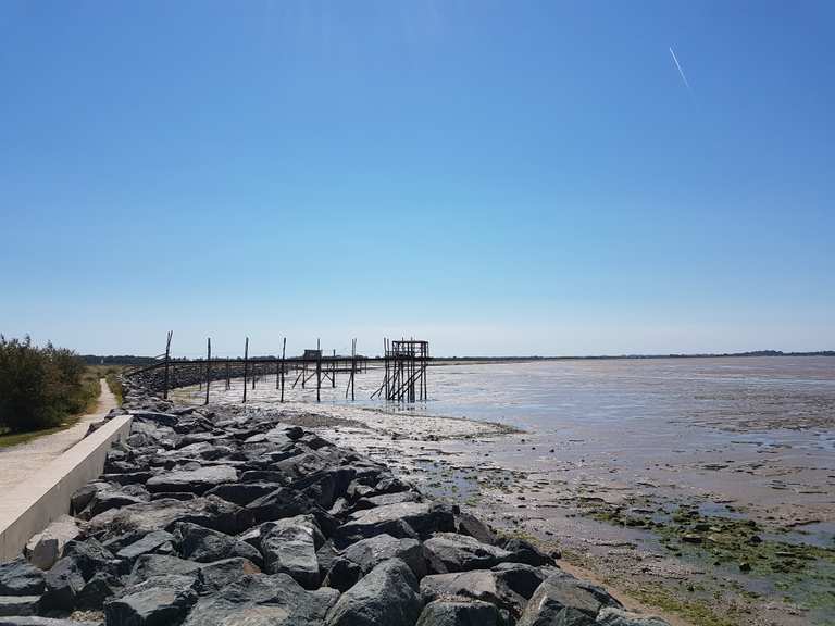 Carrelets du marais d'Yves – Plage de Châtelaillon Circuit à partir de ...