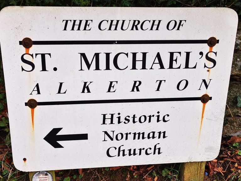 St Michael and all Angels Church, Alkerton: Wanderungen und Rundwege ...