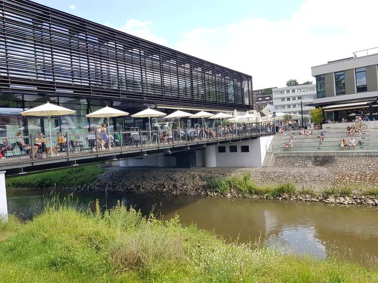 Brunnentempel Friedrich-Karl-Sprudel am Kurhaus in Bad Vilbel - Cycle ...